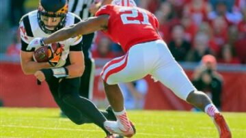 The 11 Most Effective Open Field Tackle Drills | X&O Labs